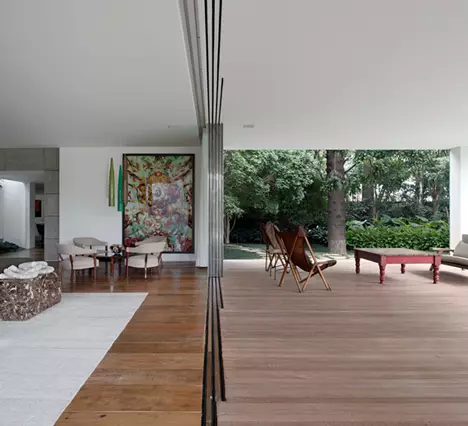 Casa Grecia av Isay Weinfeld