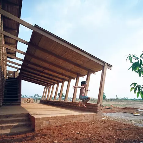 Sekolah Kejuruan Sra Pou oleh Rudanko + Kankkunen