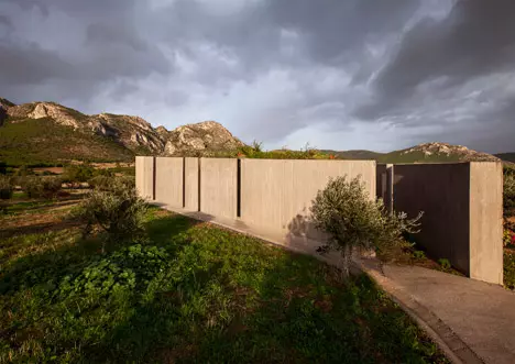 Residencia en Megara por Tense Architecture Network