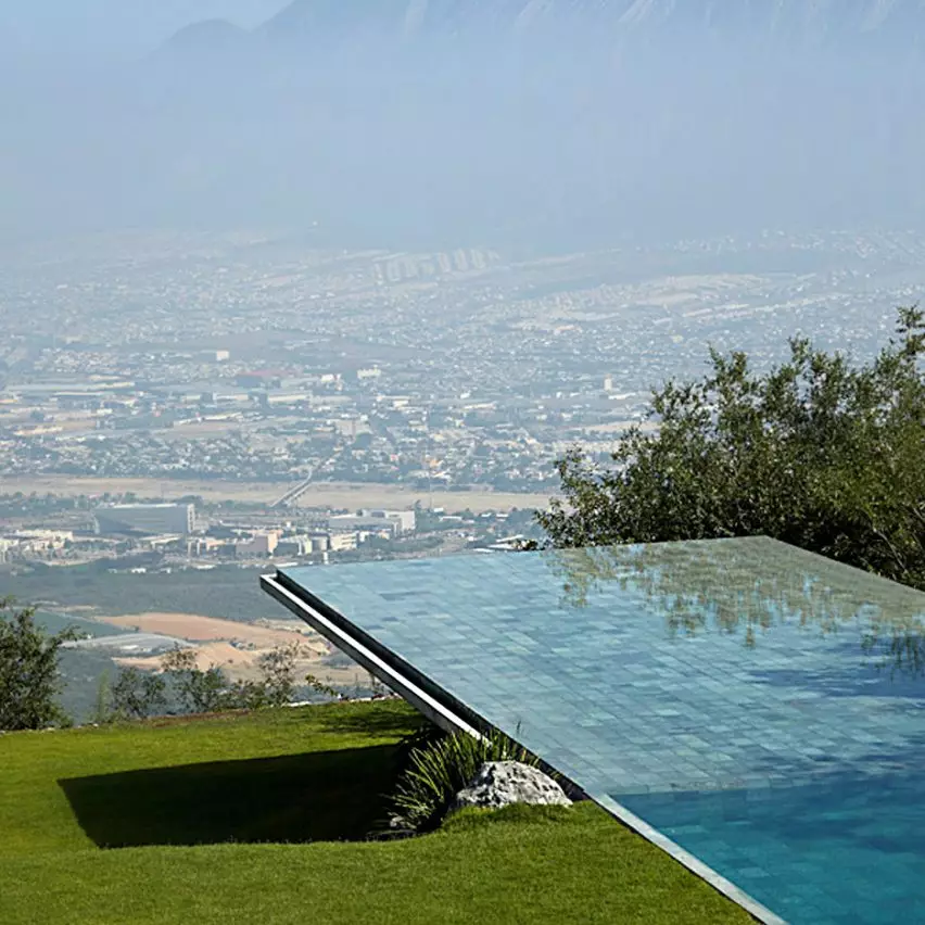 Kolam renang seni bina: Casa Monterry, Mexico, oleh Tadao Ando