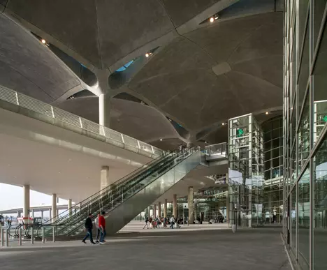 Queen Alia International Airport troch Foster + Partners