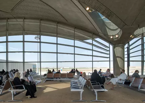 Queen Alia International Airport troch Foster + Partners