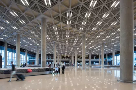 Queen Alia International Airport troch Foster + Partners