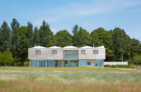 Rumah Sussex oleh Wilkinson King Architects