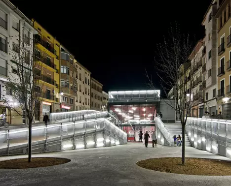 TERUEL-ZILLA! troch Mi5 Arquitectos en PKMN Architectures