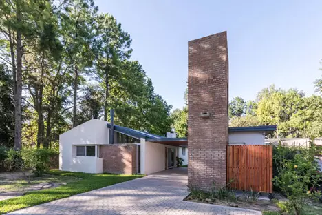 Casa en El Pinar od Estudio Biagioni Pecorari Arquitectos