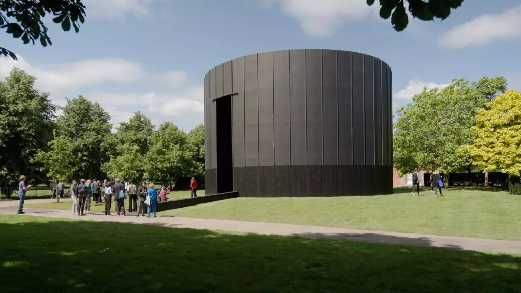 Vaizdo įrašas atskleidžia „Theaster Gates“ 2022 m. Serpentine paviljono dizainą