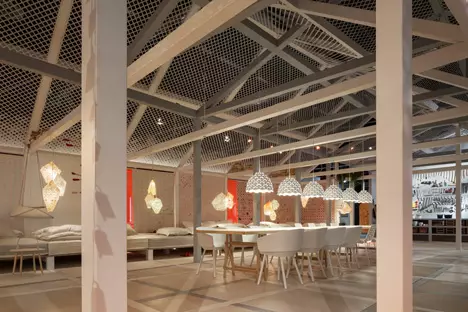 Das Haus 2014 indlu yombono wexesha elizayo nguLouise Campbell kwi-imm cologne