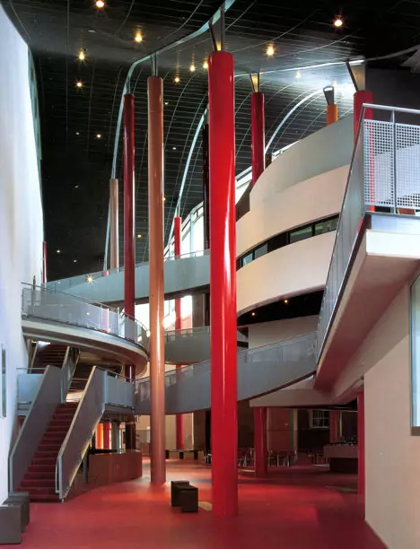 ブレダのシャッセコンサートホール（1992-95）