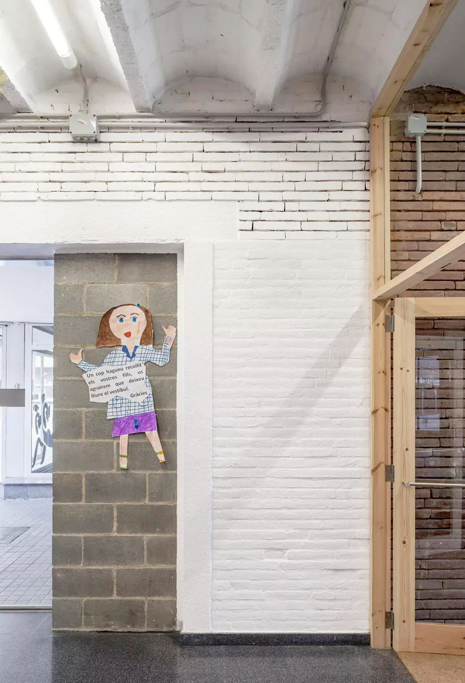 Renovasi sekolah 906 dening H Arquitectes