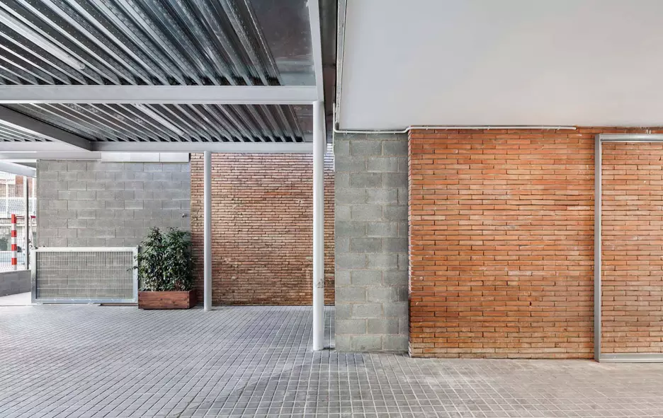 Pag-aayos ng paaralan 906 ni H Arquitectes