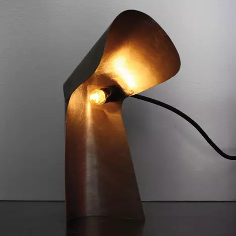 Pli-and-Co-Lamp-oleh-Tim-Defleur_dezeen_468_9