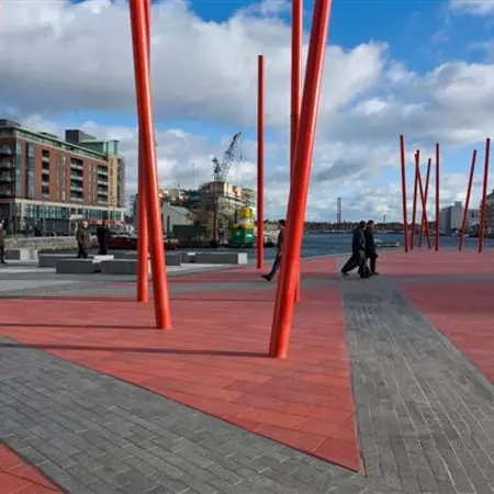 Grand Canal Square ni Martha Schwartz Partners 74645_1