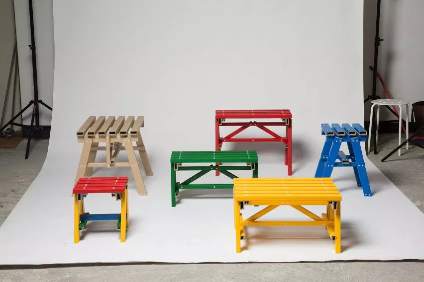 Sidebord av trelast fra designstudio PESI på Milanos designuke