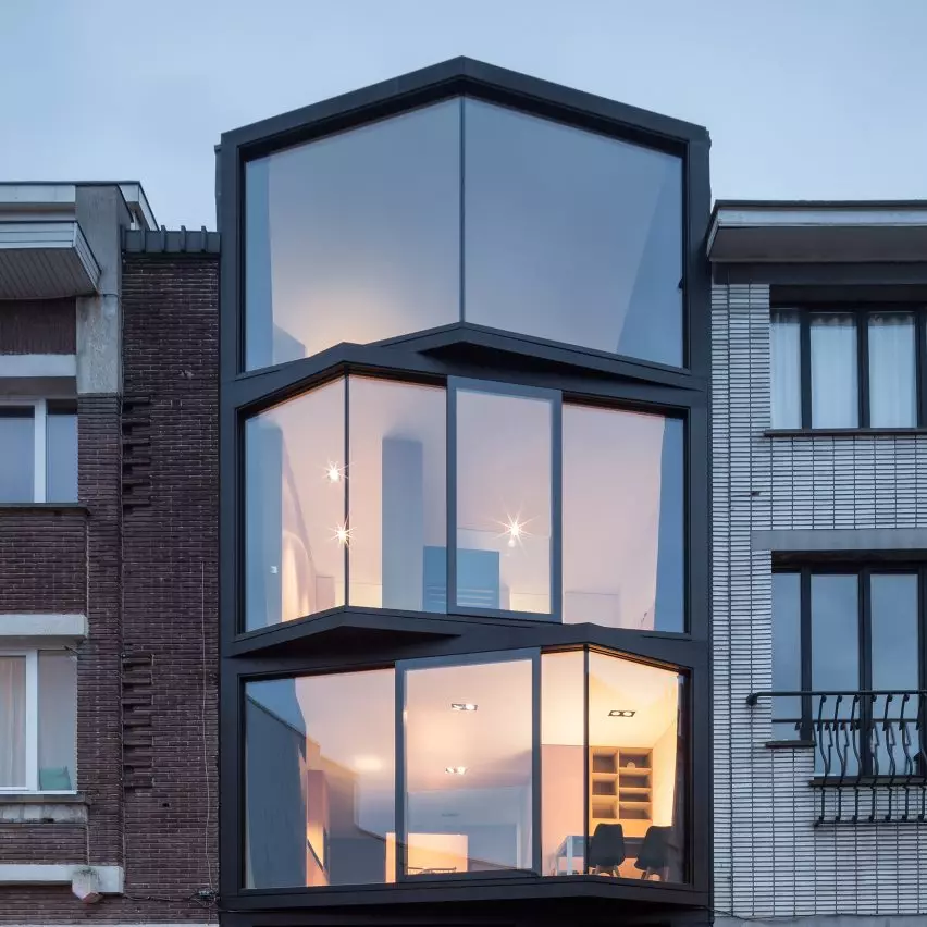abeel-house-miass-sys-mimari-konut-belgium_dezeen_sq