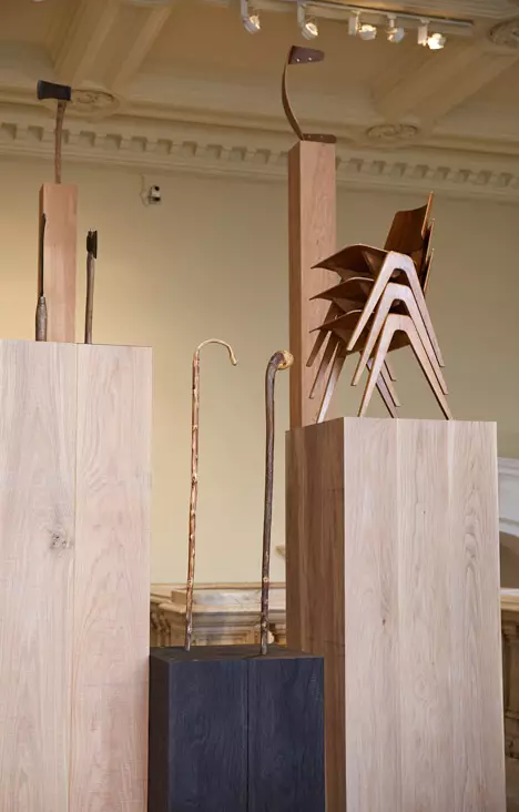 Выставка Robin Day Works in Wood в V&A