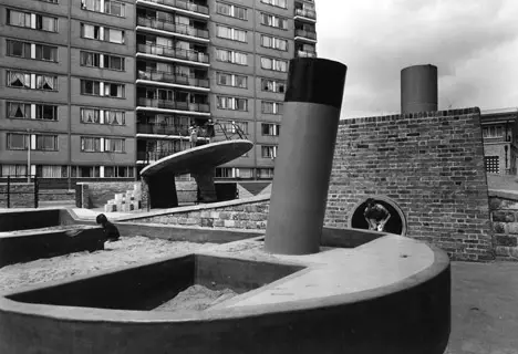 Churchill Gardens, 1956. Foto nke John Maltby sere. Foto sitere na mkpokọta foto ọba akwụkwọ RIBA