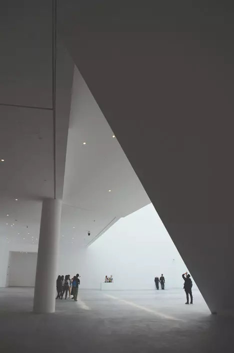 Minsheng-Contemporary-Art-Museum-by-Studio-Pei-Zhu_dezeen_468_5