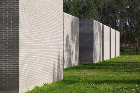 Fonte-de-Angeo-School-by-Miguel-Marcelino_dezeen_468_1