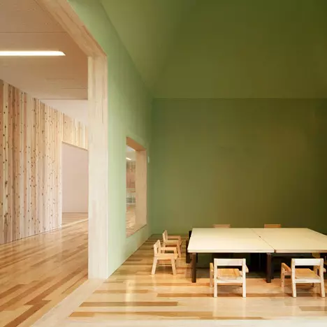 مهد کودک Leimondo توسط Archivision Hirotani Studio