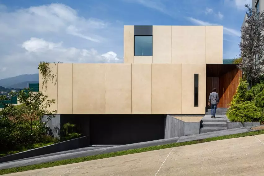 Cumbres House vum Arquitectura Sergio Portill