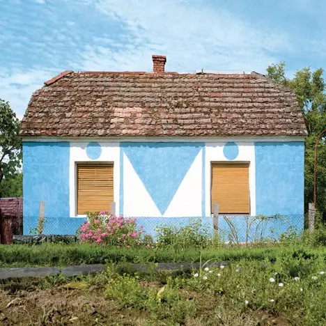 Hungarian Cubes – Invisible Houses deur Katharina Roters