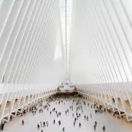 Santiago Calatrava 設計的世界貿易中心交通樞紐 Oculus