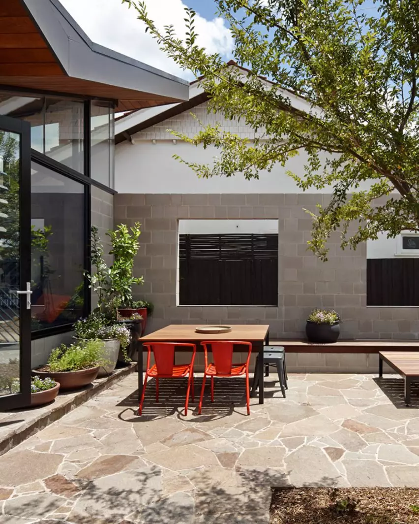 Fairfield Hacienda Melbourne'is, Austraalias, autor MRTN Architects