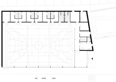 Ateliers O-S Architects نىڭ تاملىرىغا يورۇق بەلۋاغ ئورنىتىلغان پارىژ تەنتەربىيە سارىيىنىڭ قەۋەت پىلانى