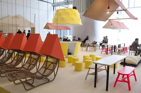 Design Bar na Stockholm Furniture Fair autorstwa Katrin Greiling