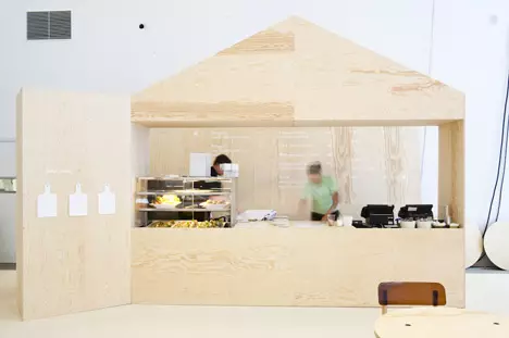 Dizajnový bar na štokholmskom veľtrhu nábytku od Katrin Greiling