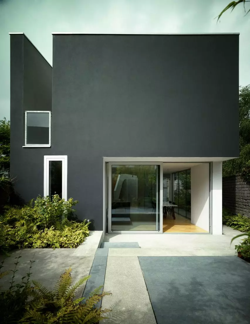 Folding House af A2 Architects svinger og folder langs en smal grund