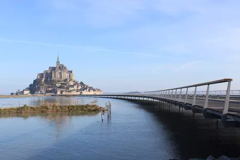 Mólo na Mont-Saint-Michel od Dietmar Feichtinger Architectes