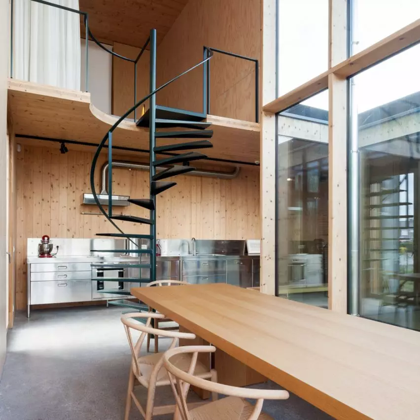 10 fale mai Dezeen's Pinterest laupapa e ave ai mezzanines i ni maualuga fou 8032_10