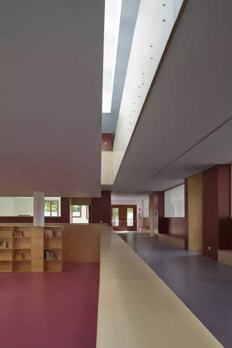 École primaire de Chiarano par C et S Architectes