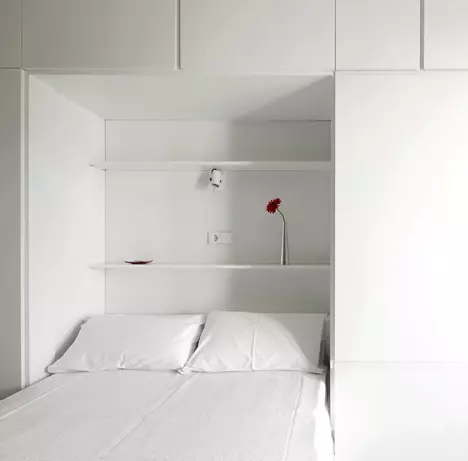 Lägenhetsrenovering i Barcelona av M2arquitectura