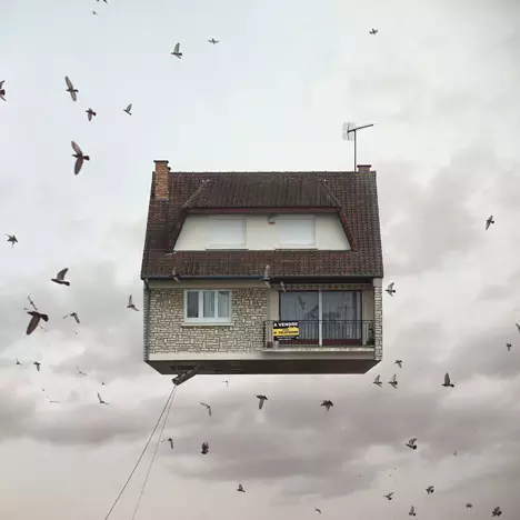 Flying Houses ដោយ Laurent Chéhère