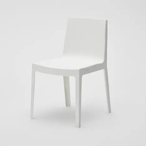 صندلی کاغذی در مقیاس 1/5 توسط Taiji Fujimori