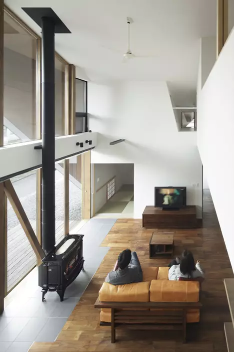 Origami House door TSC Architects in Japan