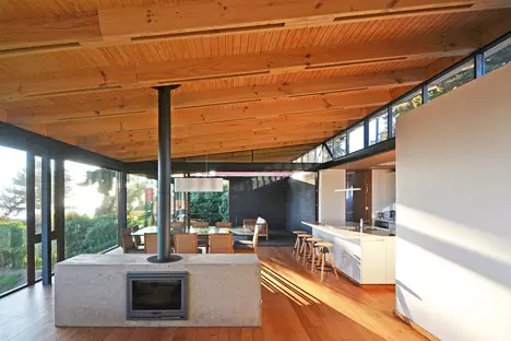 Casa-Chile-Alvaro-Arancibia-Sebastian-Coll_dezeen_468_2