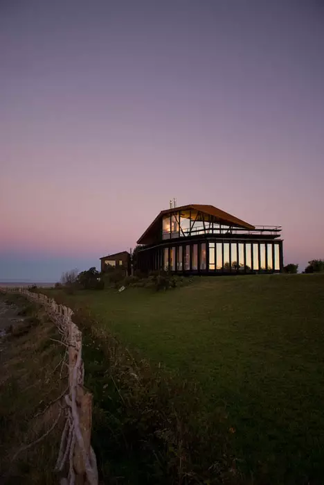 Guri ku yaal Punta Chilean oo uu qoray dRN Architects