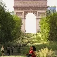 Ծառածածկ Arc de Triomphe-ը Es Devlin մանիֆեստից