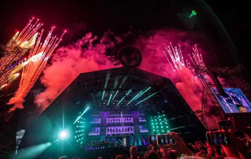 Minggu ini, festival Glastonbury menjadi tumpuan utama di Dezeen 84333_1