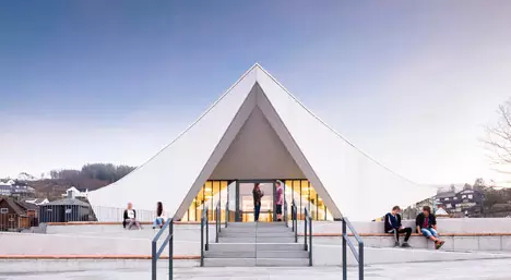 Церква Альгарда від LINK Arkitektur