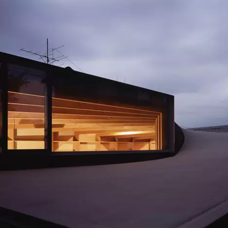 Cabane dans les arbres par Mount Fuji Architects Studio