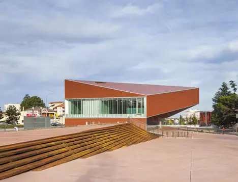 Montauban Public Library