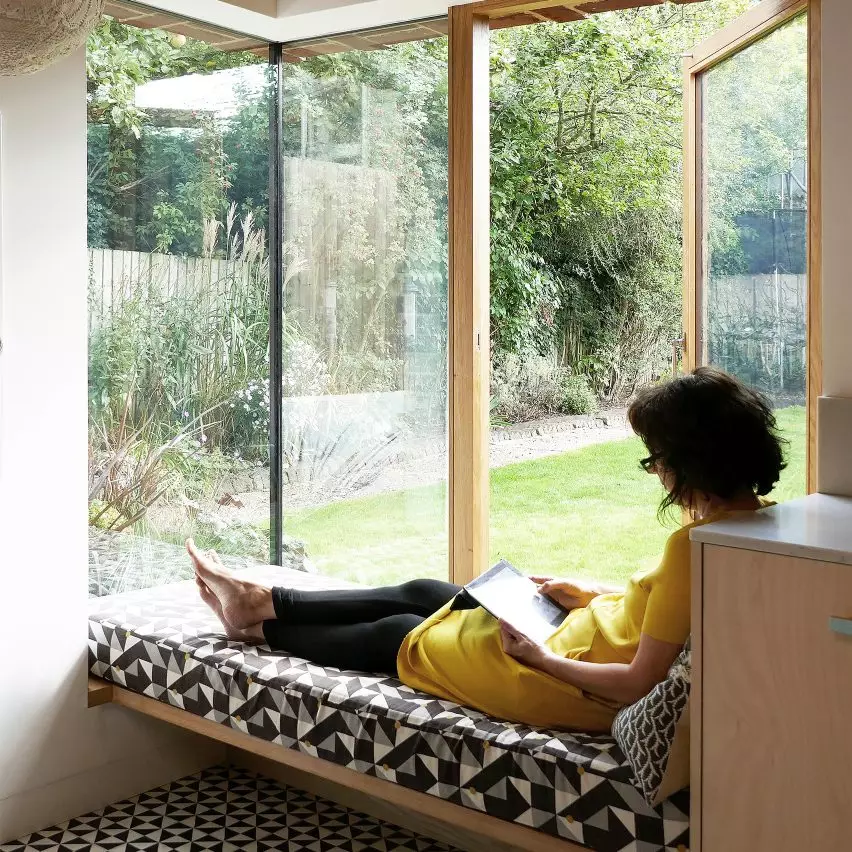 hermiston-avenue-pamphilon-architects-alcoves-pinterest-dezeen-col2