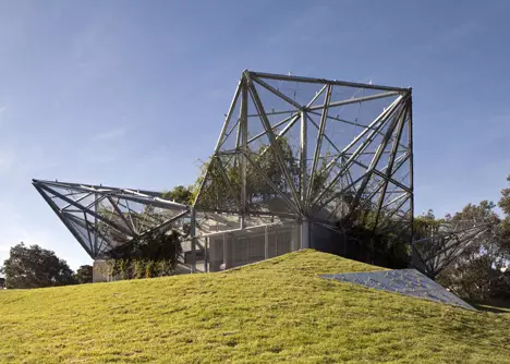 Waterloo Jugendfamilien- und Gemeindezentrum von Collins und Turner_dezeen_1