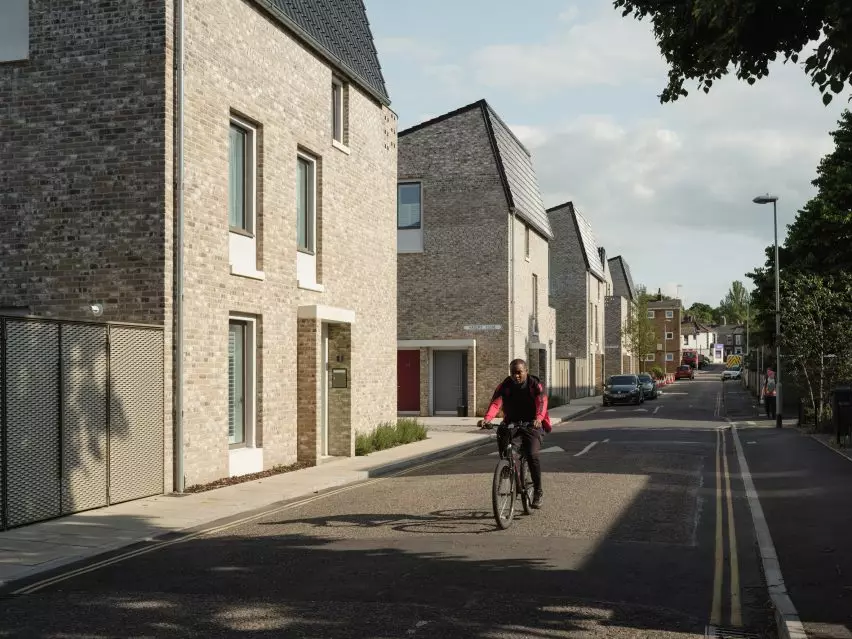 Pemenang Stirling Prize 2019: Perumahan sosial Goldsmith Street oleh Mikhail Riches dengan Cathy Hawley di Norwich