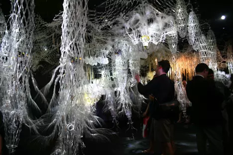 Hylozoic Ground de Philip Beesley ĉe Venice Architecture Biennale